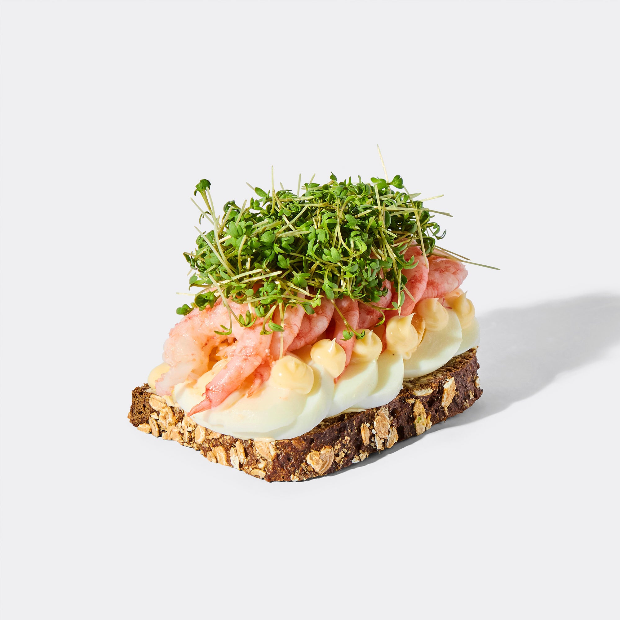 Puks Deli Smørrebrød med Æg og rejer – PUKS DELI